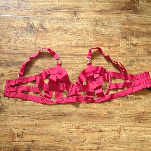 Victoria's Secret | Intimates & Sleepwear | 34 Ddd Victorias Secret ...